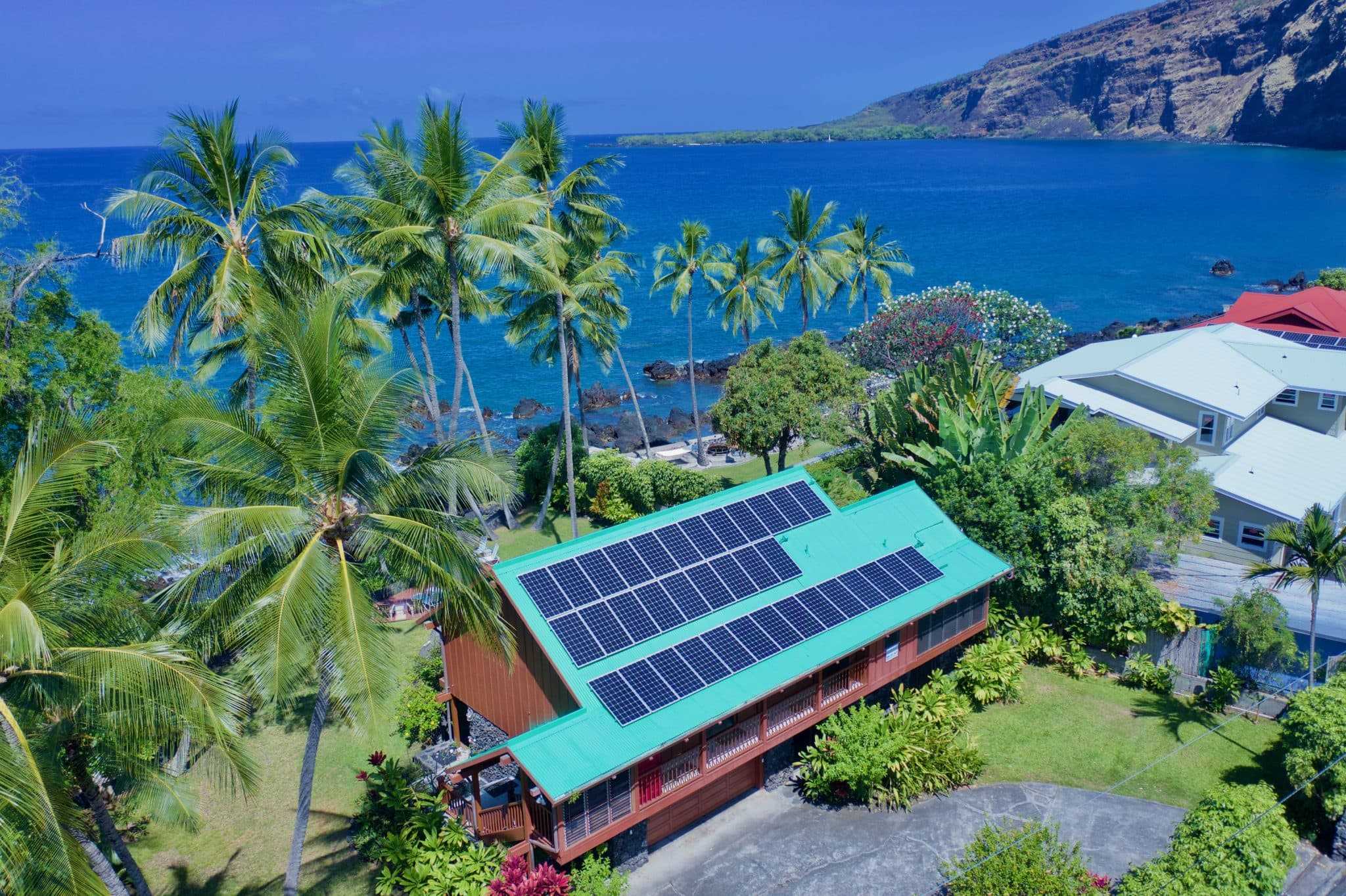 HAWAII BEACHFRONT VACATION HOMES – We have a property for you